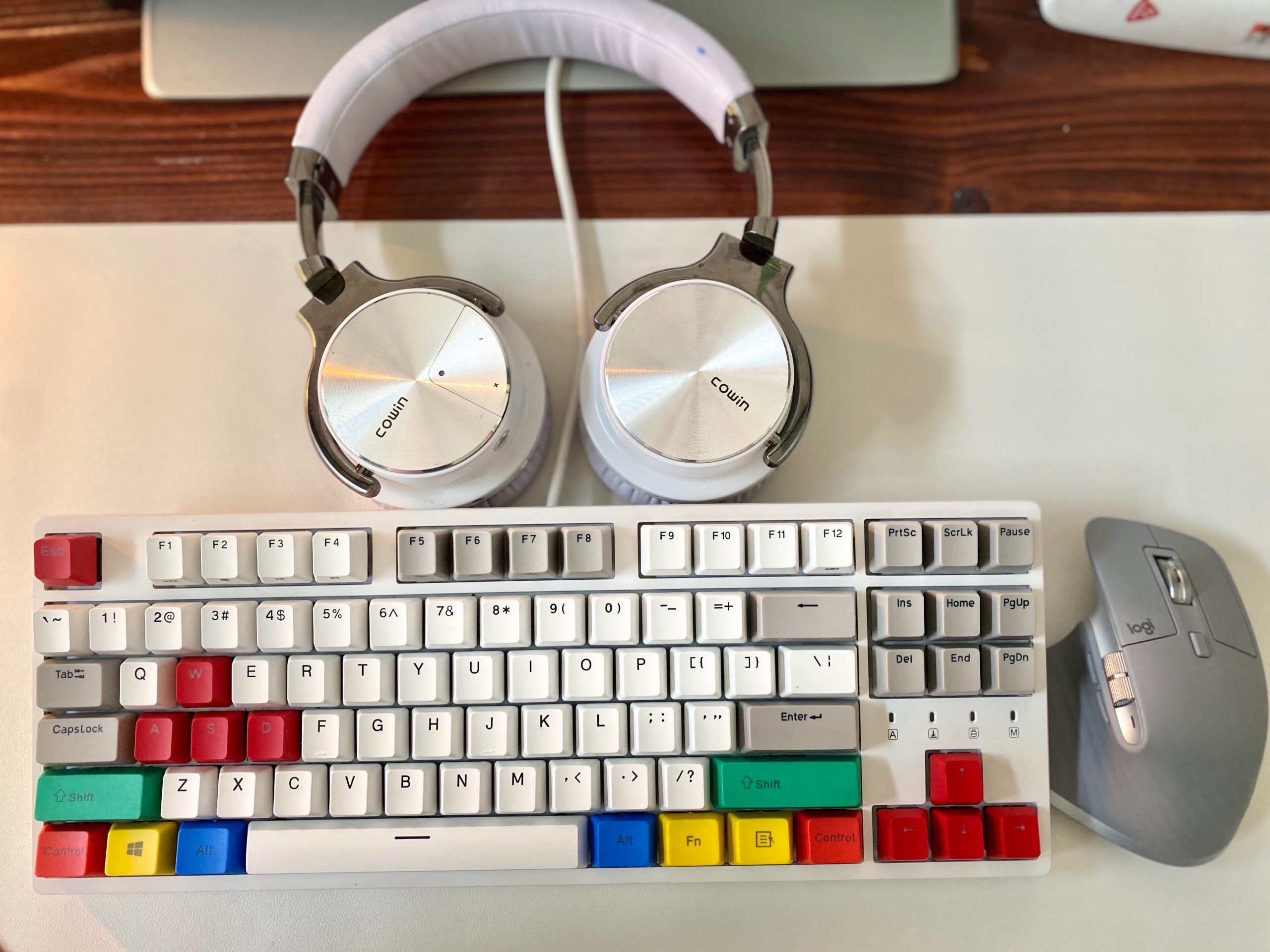 Retro Peripheral Setup - Mechanical Keyboard and Stuff - Cory Collier